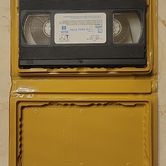 Columbia Tristar | Media | Columbia Tristar Family Collection Fly Away ...